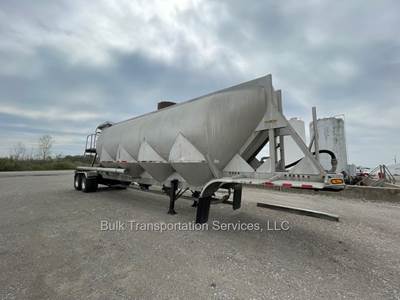 1998 J & L 2000 HIGH CUBE AIR RIDE PNEUMATIC TRAILER Dry Bulk ...