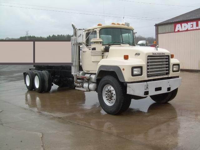 1998 Mack RD688S Tandem Axle Cab & Chassis Truck - EM7, 350HP For Sale ...
