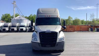 2021 Freightliner Cascadia - 72" Raised Roof Double Bunk Sleeper ...