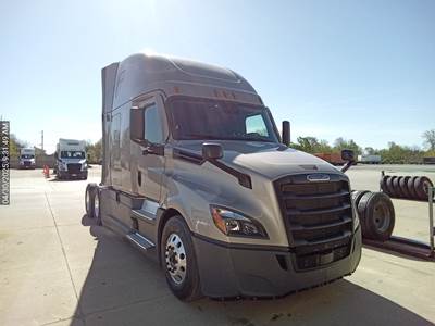 Used Freightliner trucks for sale | Schneider