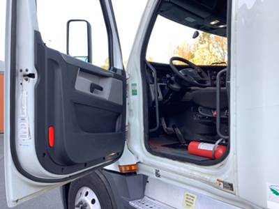 2020 Freightliner Sleeper Semi Truck - 72" Raised Roof, Detroit ...