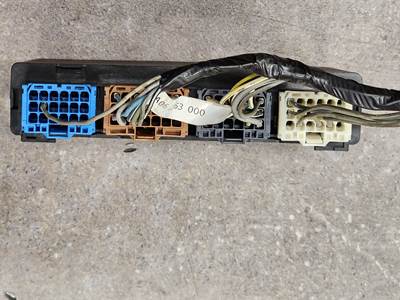 Freightliner Cascadia Body Control Module Part # A 003 446 11 02/002 ...