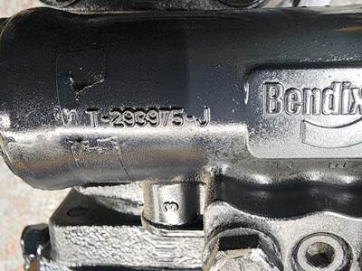 Caterpillar 3208 Engine Air Compressor Part # 0R2903 For Sale | Opa ...