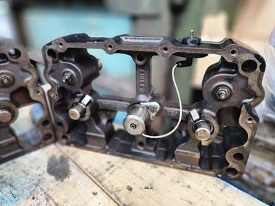 Cummins N14 CELECT Engine Jake Brakes Model C14C Part # 3072516 For ...