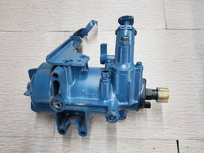 International DT 466 E Fuel Filter Base Part # 657208517 For Sale | Opa ...