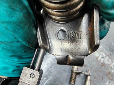 Caterpillar 3116 Fuel Injector Part # 127-8225 For Sale | Opa Locka, FL ...