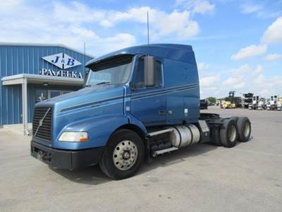 Volvo Sleeper Semi Trucks For Sale | MyLittleSalesman.com