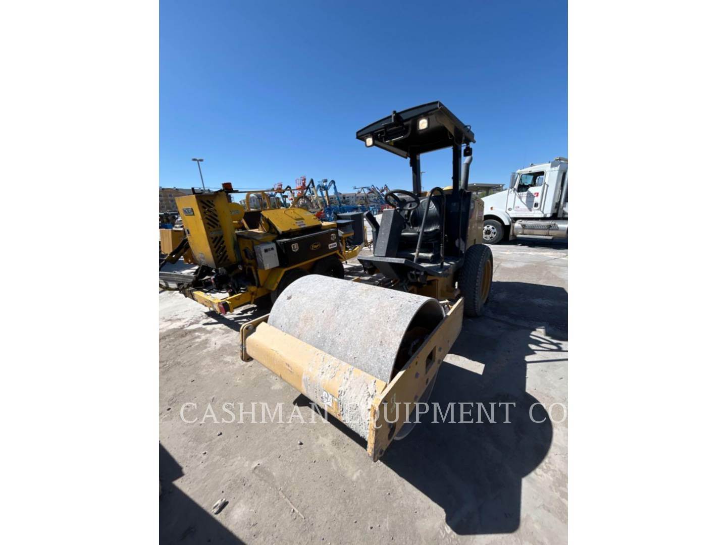 2016 Caterpillar CS34 Vibratory Soil Compactor For Sale, 851 Hours ...