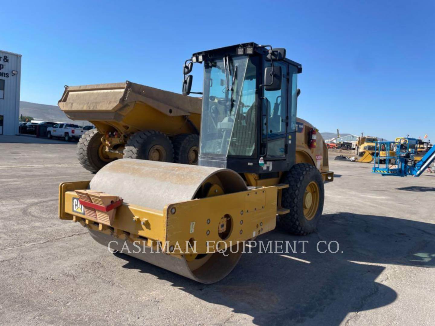 2017 Caterpillar CS44B Vibratory Soil Compactor For Sale, 1,572 Hours ...
