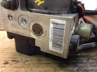 2004 Nissan UD1200 / UD1400 ABS Control Module for a Nissan/Ud 1200 For ...