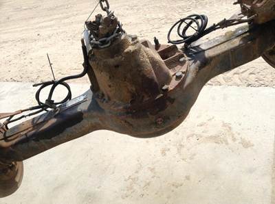 Eaton 19060-S Rear Axle Housing for a 2002 GMC - Medium C7500 For Sale ...