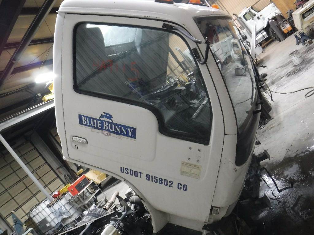 2004 Nissan UD1200 Right Front Door Assembly for a Nissan/Ud 1200 For ...