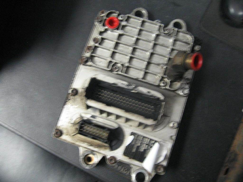 2007 Mercedes-Benz OM460 Engine Control Module (ECM) for a Freightliner ...