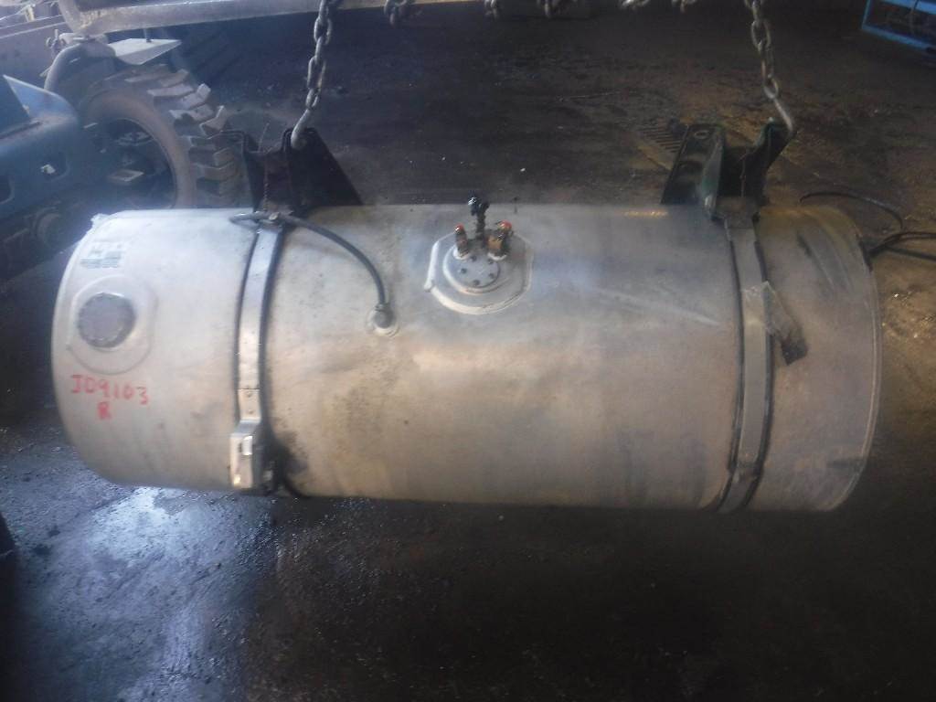 2013 Kenworth T660 Right Fuel Tank for a Kenworth T660 / T680 / T700 ...