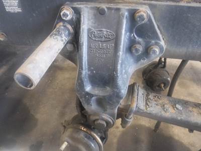 1998 Peterbilt DRIVE AXLE Spring Hanger for a Peterbilt 385 For Sale ...