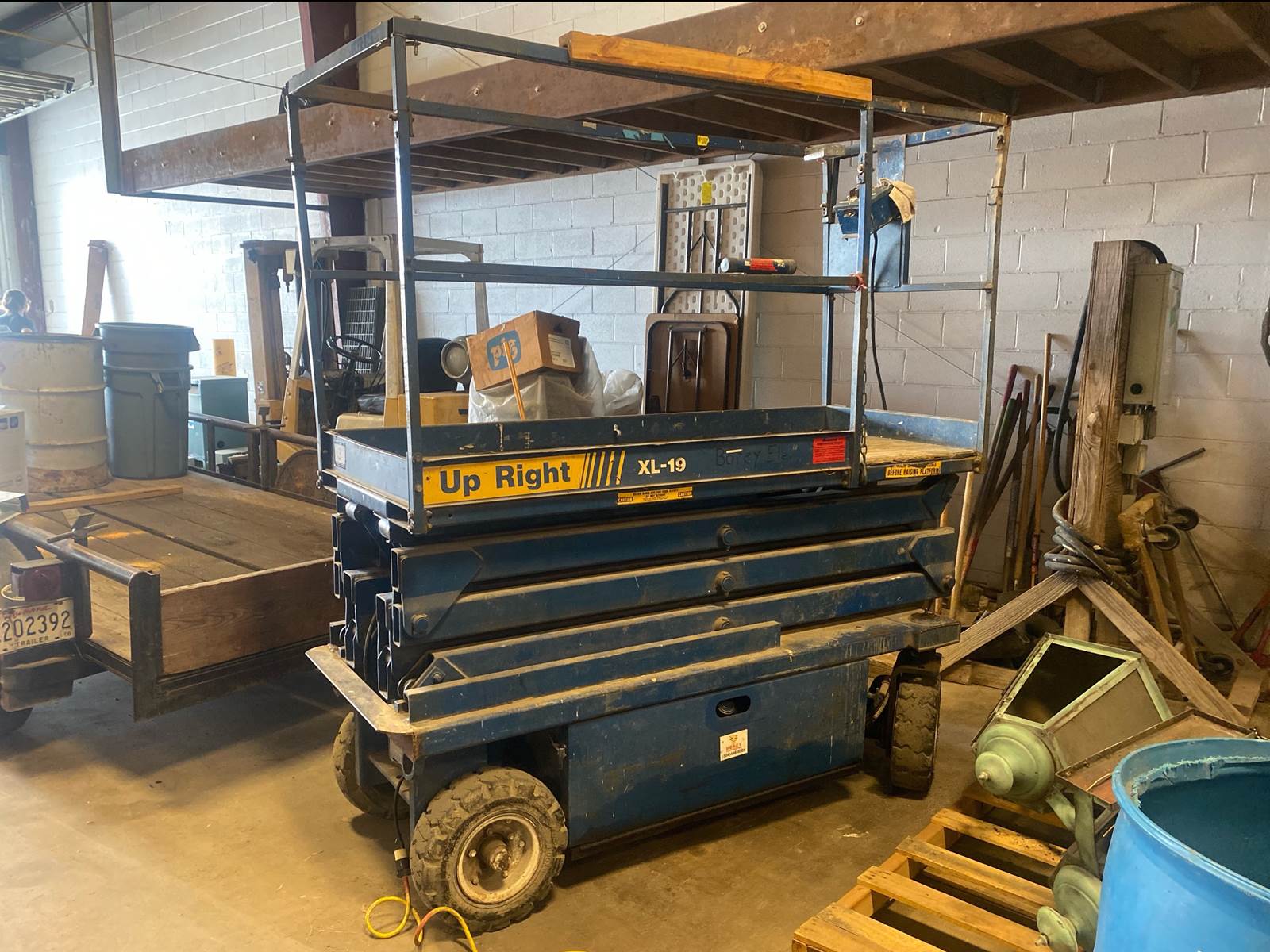 UpRight XL19 Scissor Lift For Sale | Livingston, LA | 13010968 ...