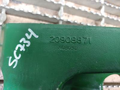 2010 Volvo D13 Diesel Engine Rear Motor Mount Part# 20908871 For Sale ...