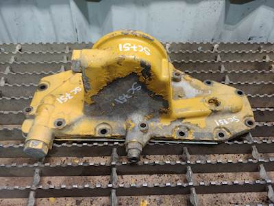 2004 Caterpillar C7 Diesel Engine Oil Filter Base Housing OEM P# 4P8182 ...