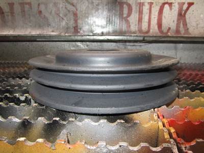 International DT466 Diesel Engine Fan Pulley OEM-Part# 1809704C1 For ...