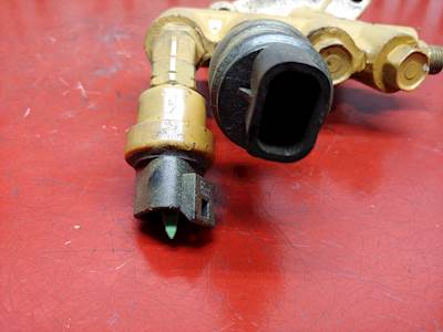2004 Caterpillar C7 Diesel Engine Oil Manifold Pressure Sensor P# 226 ...