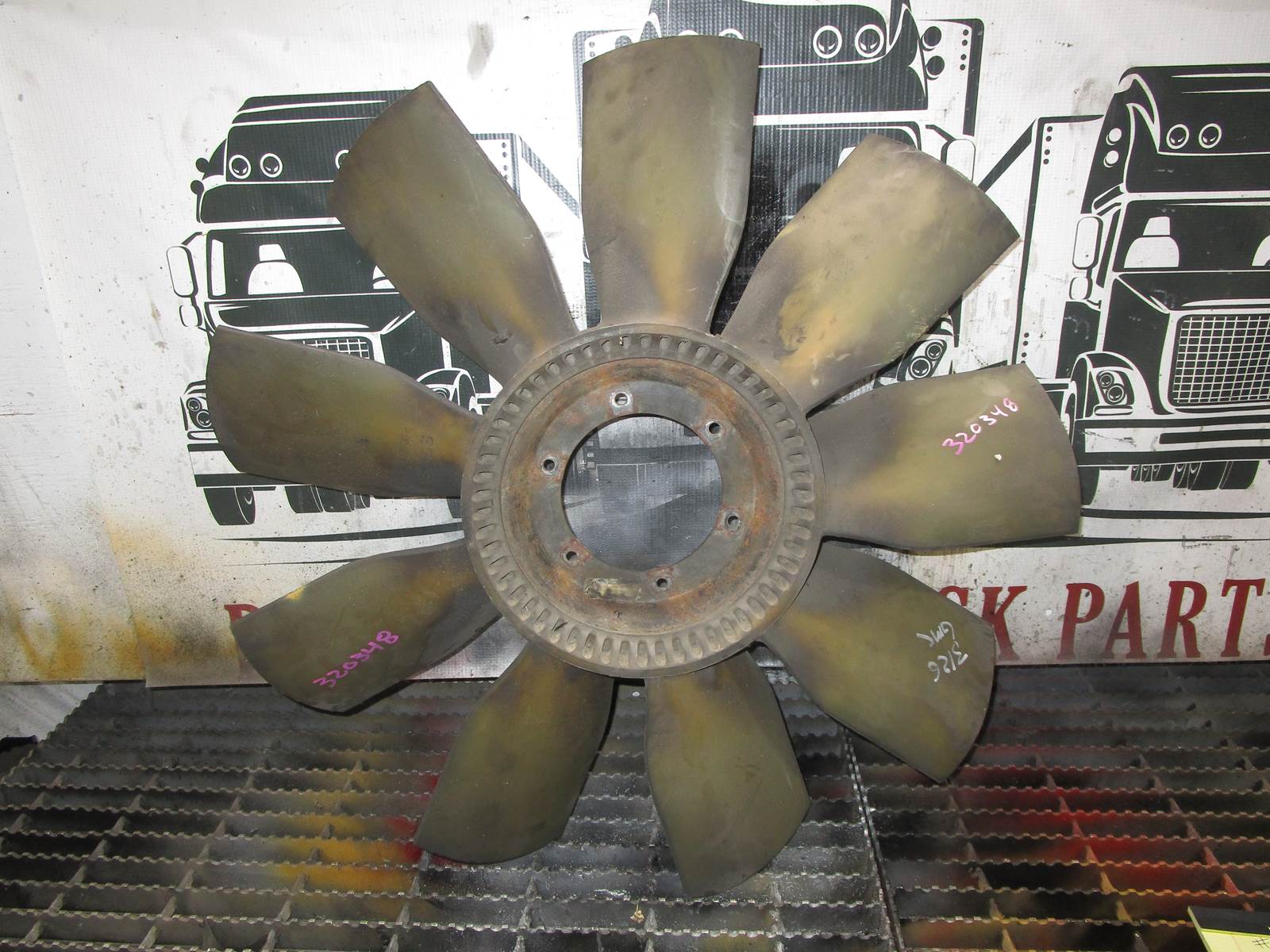 (Good Used) Caterpillar 3126 Diesel Engine in GMC Truck 9 Blade 26 ...