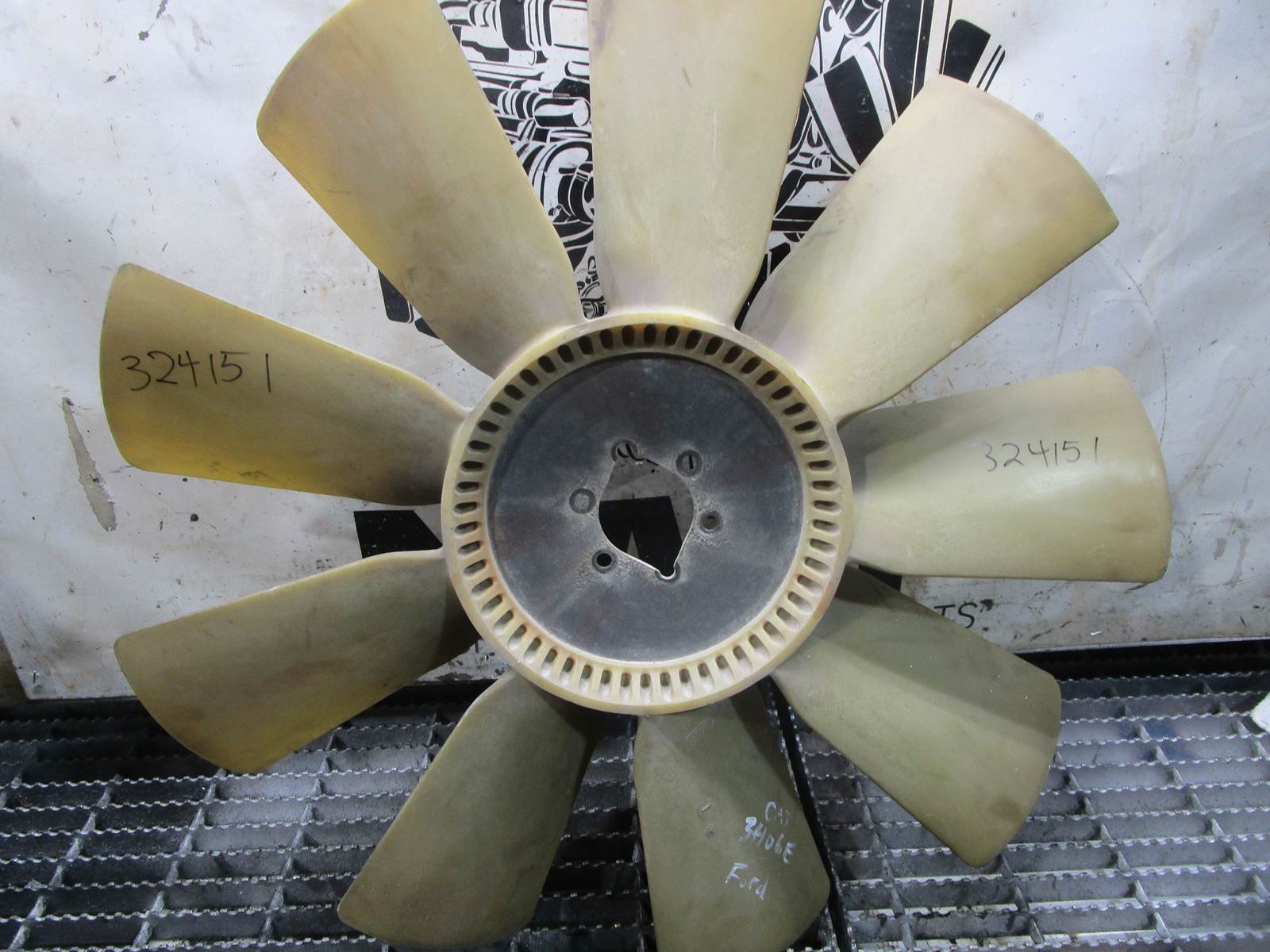 (GOOD USED) Ford Truck with Caterpillar 3406E Diesel Engine Cooling Fan ...