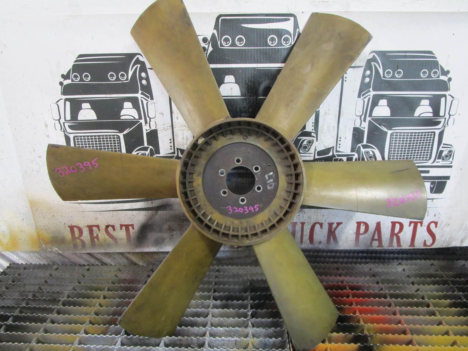 (GOOD USED) Cummins L10 Diesel Engine 32" Inch 6-Blade Cooling Fan Part ...