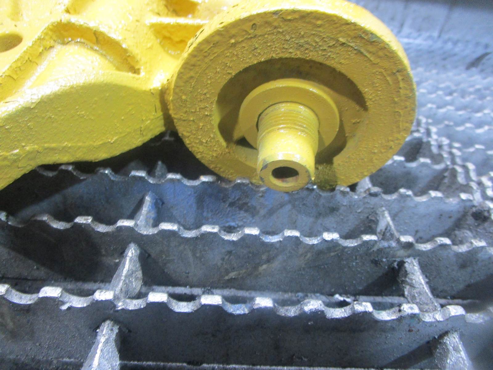 (GOOD USED) Caterpillar C7 Diesel Engine Fuel Filter Base / Housing ...