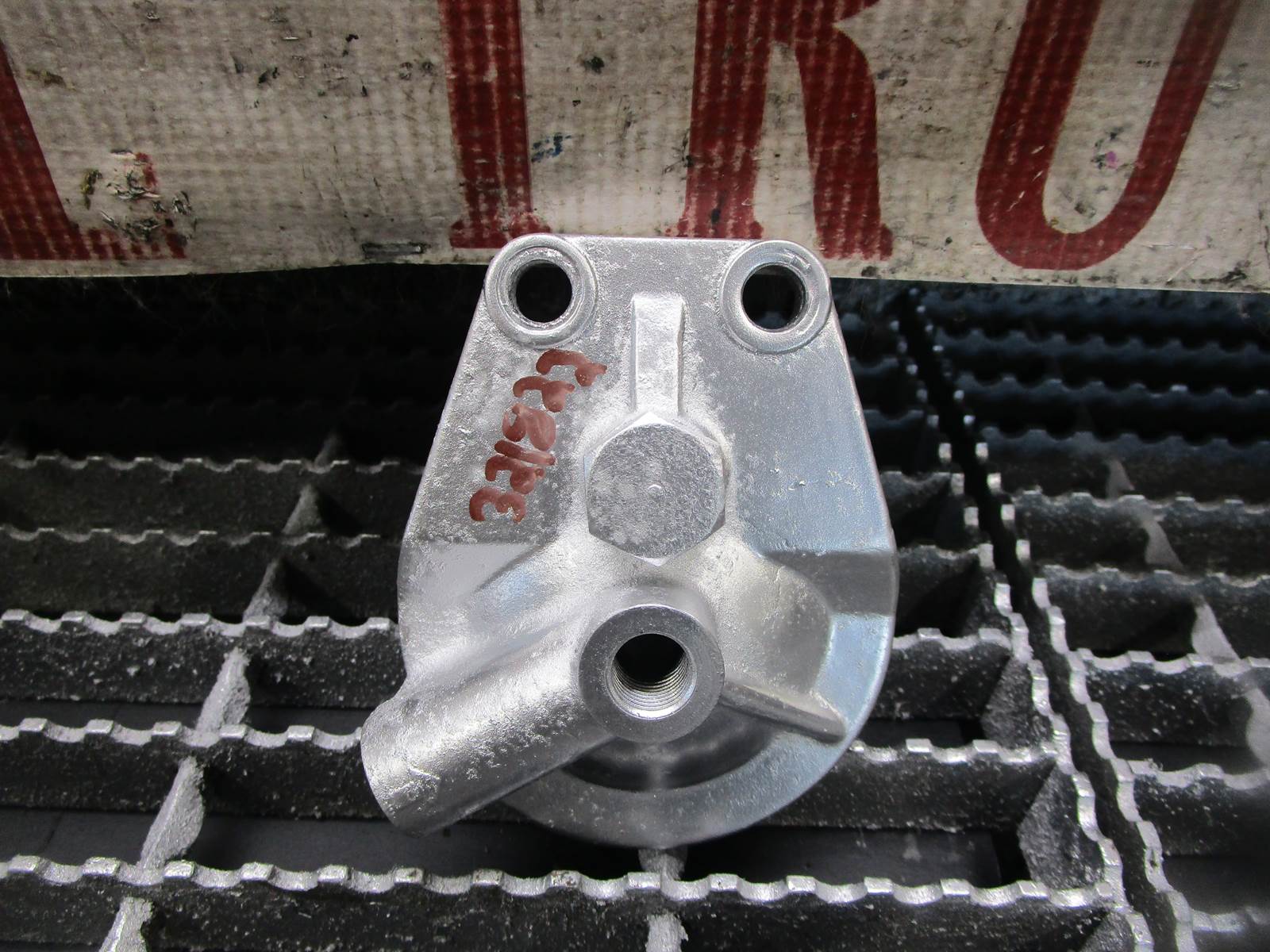 (GOOD USED) Isuzu FTR 4HK1 / 6HK1 Diesel Engine Fuel Filter Base ...