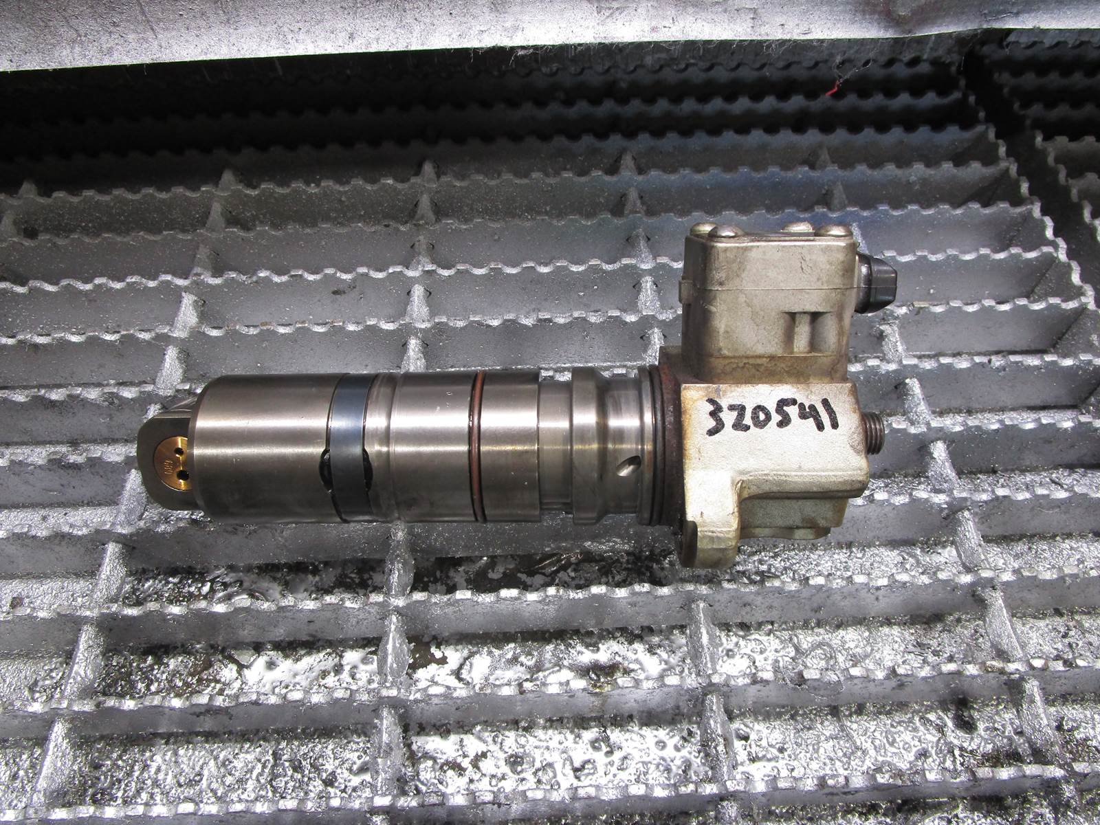 (Good Used Takeoff) Single Injector Fuel Pump for Mercedes-Benz OM460LA ...