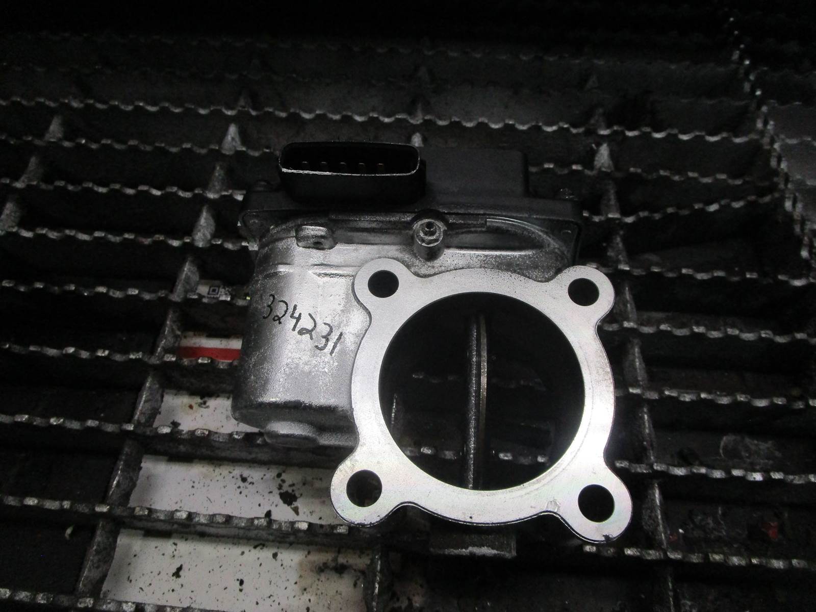 (GOOD USED) Mitsubishi 4M50 Diesel Engine Intake Throttle Body Part ...