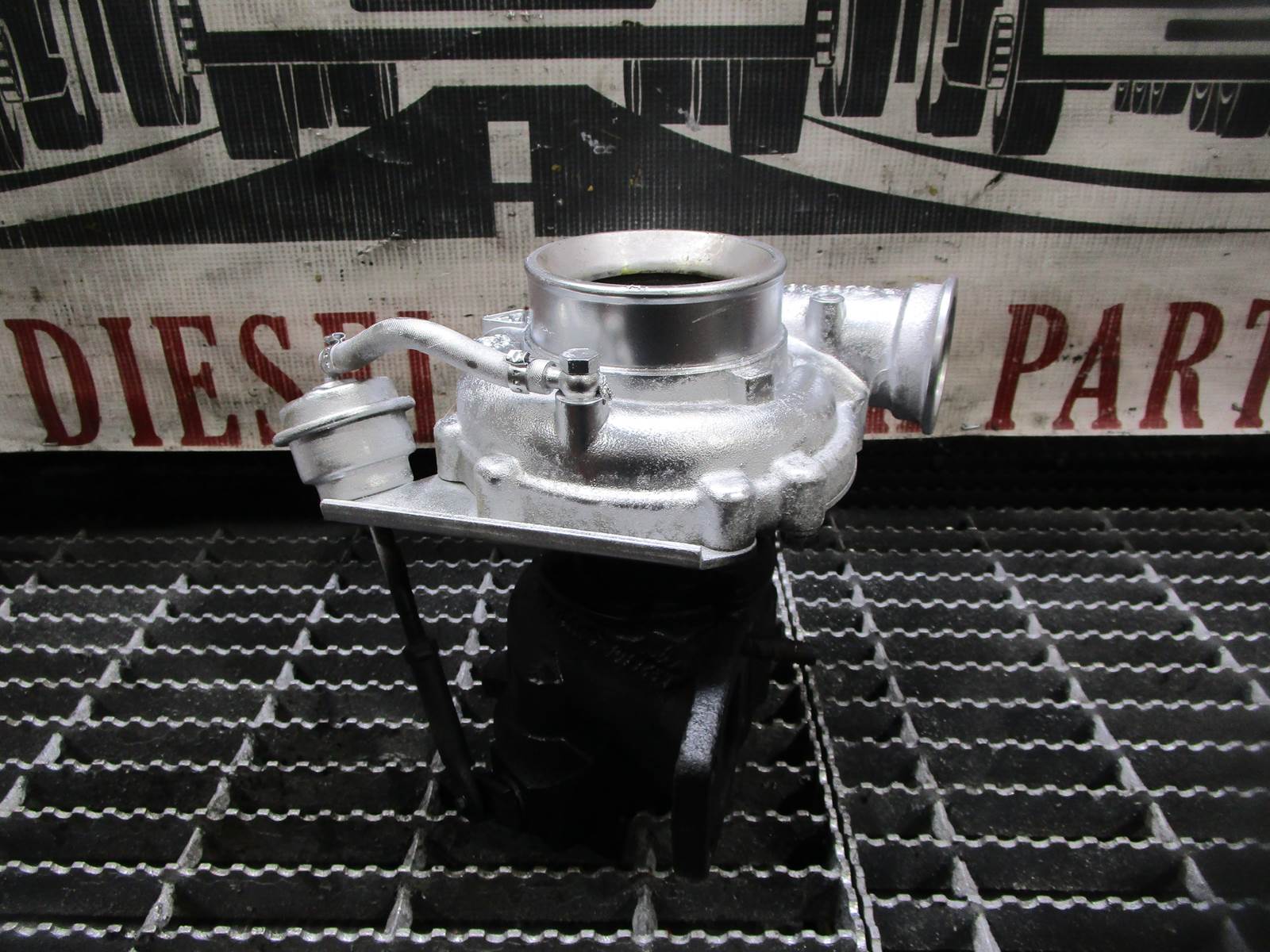 2004-2006 Mercedes-Benz OM924LA Diesel Engine K16 Turbocharger P ...