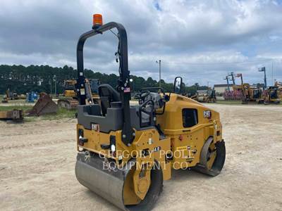 2025 Caterpillar CB4.003 Smooth Drum Roller Compactor For Sale, 2 Hours ...