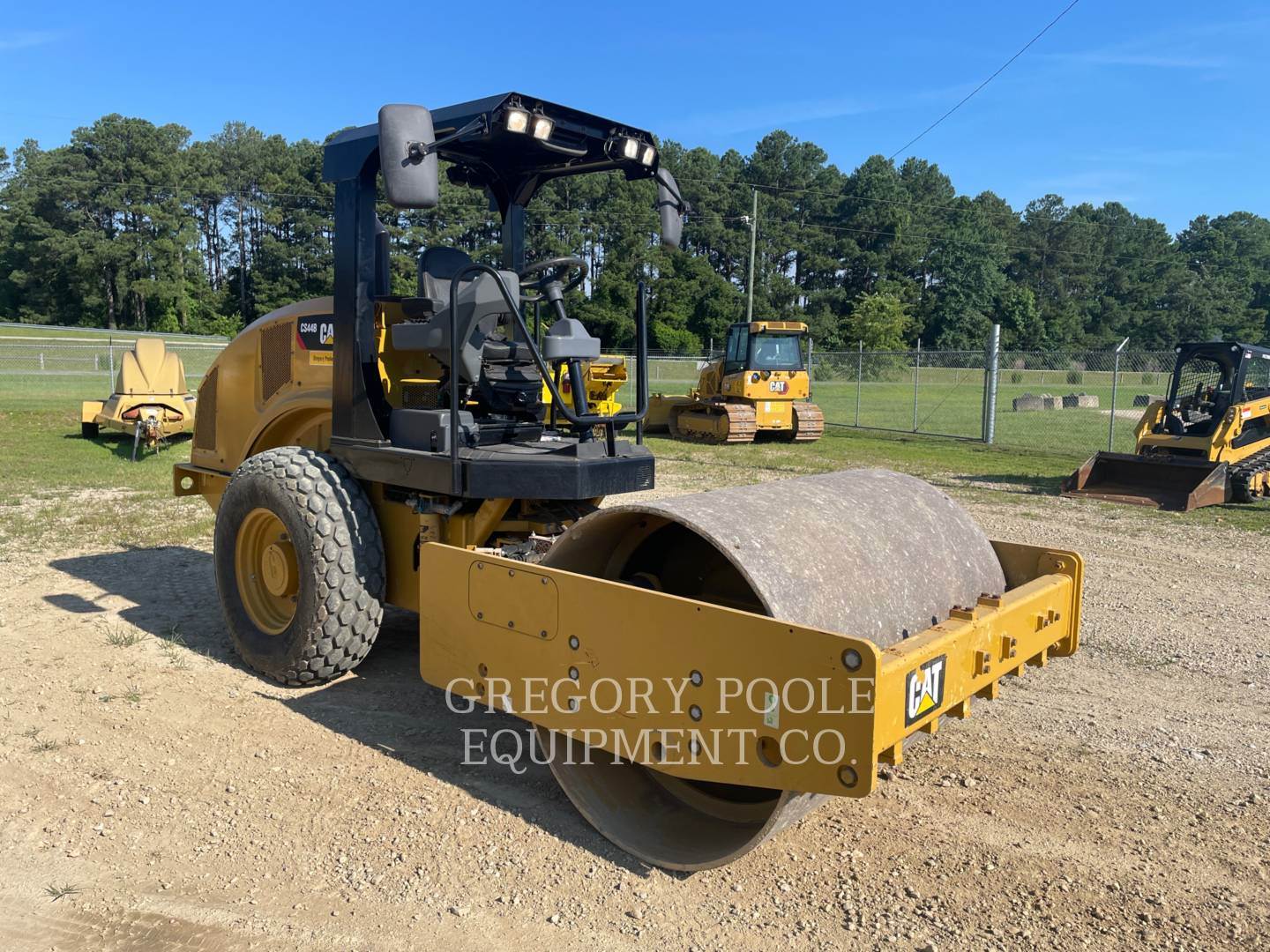 2018 Caterpillar CS44B Vibratory Soil Compactor For Sale, 1,059 Hours ...