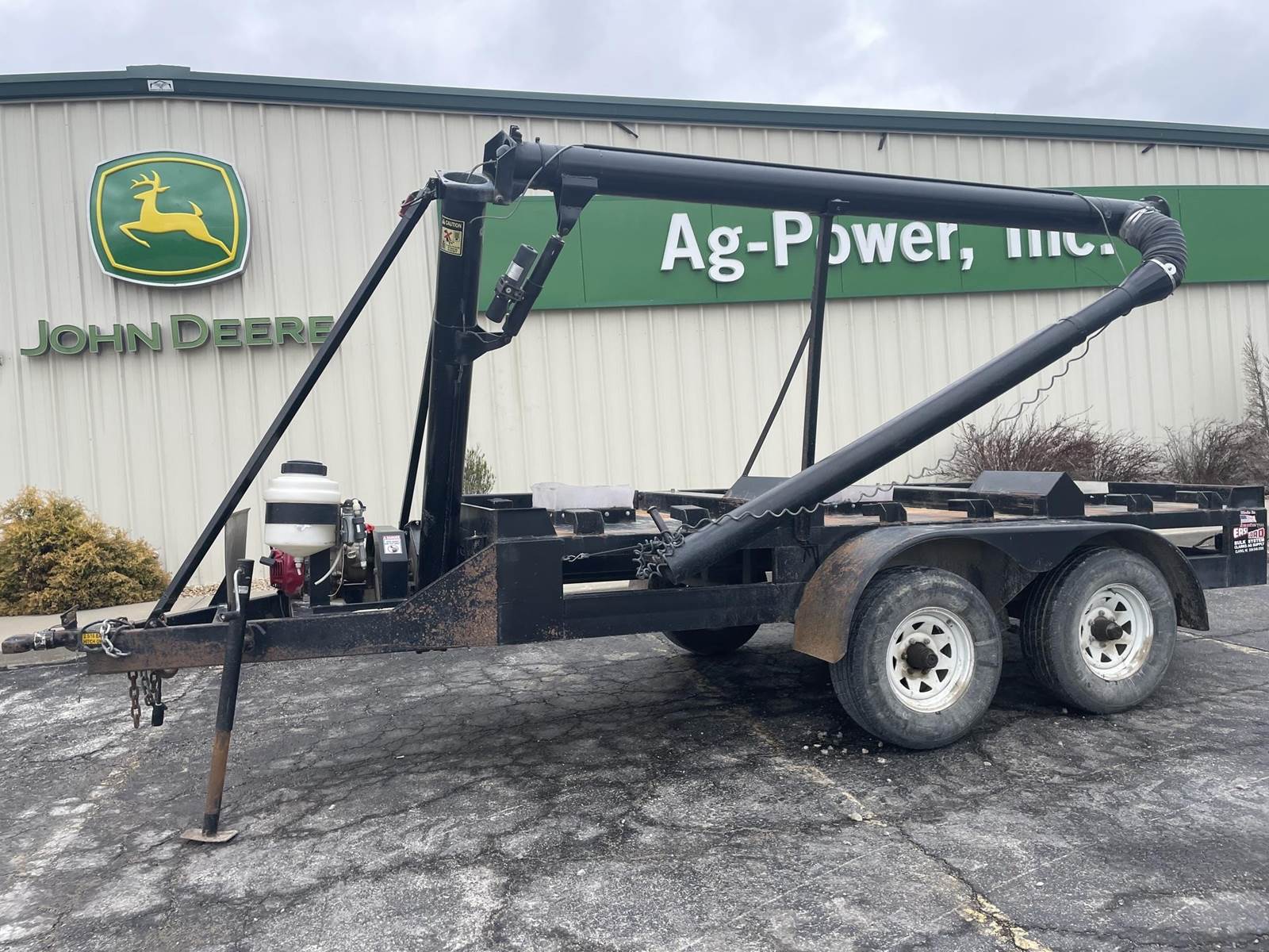 Strobel 3b233 Seed Tender For Sale | Easton, MO | 88694 auction time ...