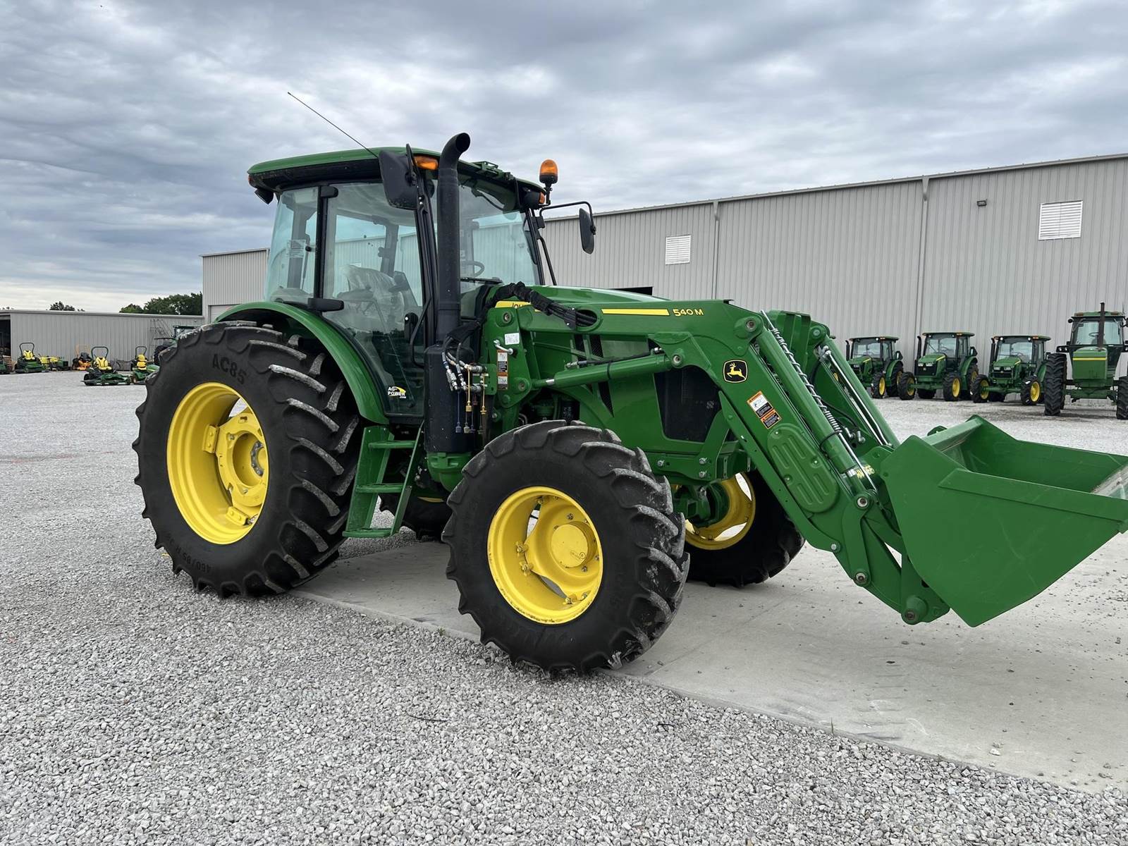 2022 John Deere 6120E Tractor For Sale, 365 Hours | Richmond, MO ...