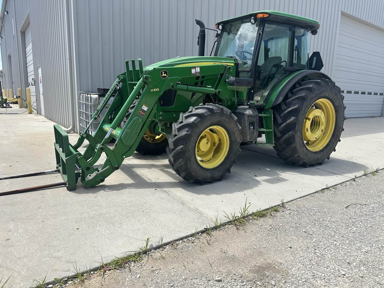 2016 John Deere 6135E Tractor For Sale, 1,665 Hours | Sedalia, MO ...