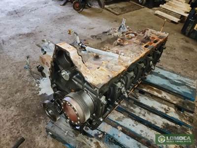 Paccar MX-13 Engine Block / Cylinder Block for a 2014 Core Engine For ...