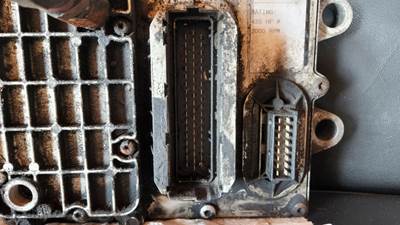 Mercedes-Benz OM460LA Engine Control Module (ECM) for a 2005 Sterling ...