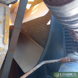 Freightliner FLD120 Classic Radiator for a 2005 Freightliner Classic ...