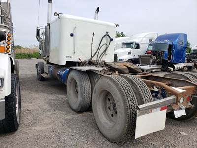 2005 Freightliner FLD120 Classic Salvage Truck For Sale | York, ON ...