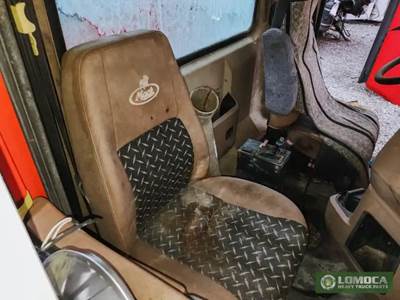 Mack Granite GU813 Right Seat for a 2009 Mack GU813 For Sale | York, ON ...