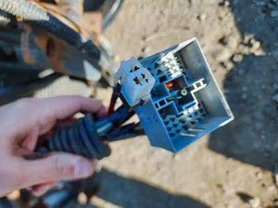 Caterpillar 3126 Wiring Harness for a 1998 GMC T7500 For Sale | York ...