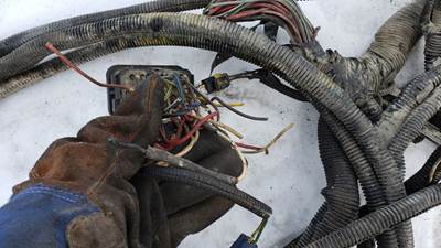 Volvo VED13 Wiring Harness for a 2013 Volvo VNL For Sale | York, ON ...