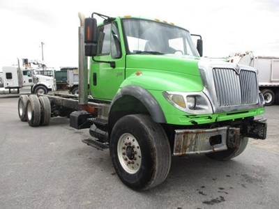 2007 International WorkStar 7600 Tandem Axle Cab & Chassis Truck ...