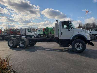 2005 International WorkStar 7600 Tandem Axle Cab & Chassis Truck ...
