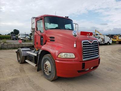 2007 Mack Vision CXN612 Single Axle Day Cab Truck - AC380/410 380HP, 9 ...