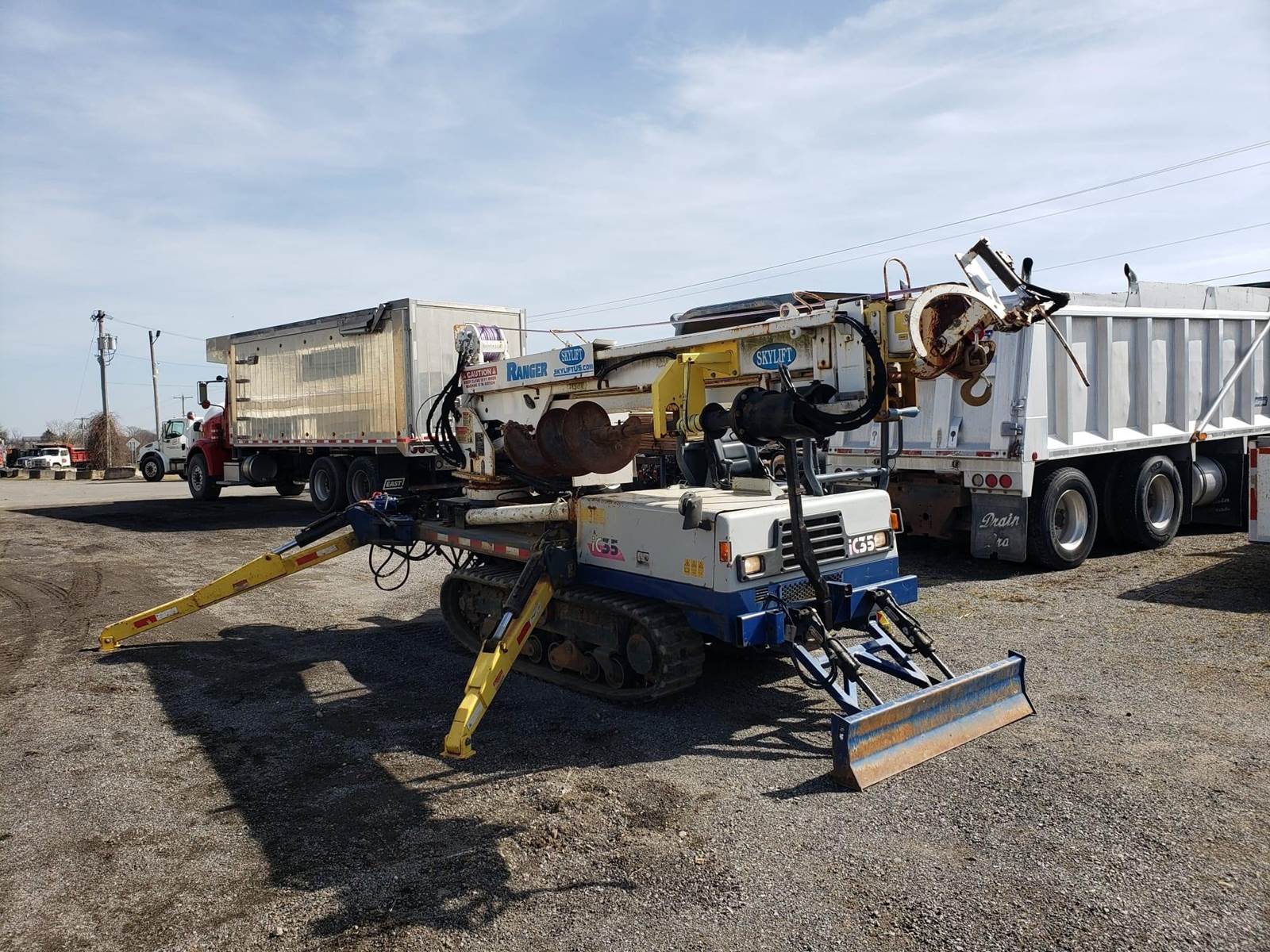 2012 SkyLift RANGER 40 Digger Derrick Truck - 49HP For Sale, 1,209 ...