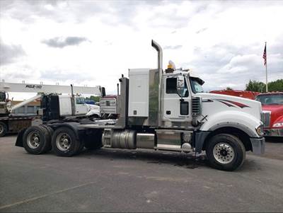 2015 Mack Titan TD713 Sleeper Semi Truck - 36" Mid Roof Sleeper, MP10 ...