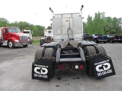 2015 Mack Titan TD713 Sleeper Semi Truck - 36" Mid Roof Sleeper, MP10 ...